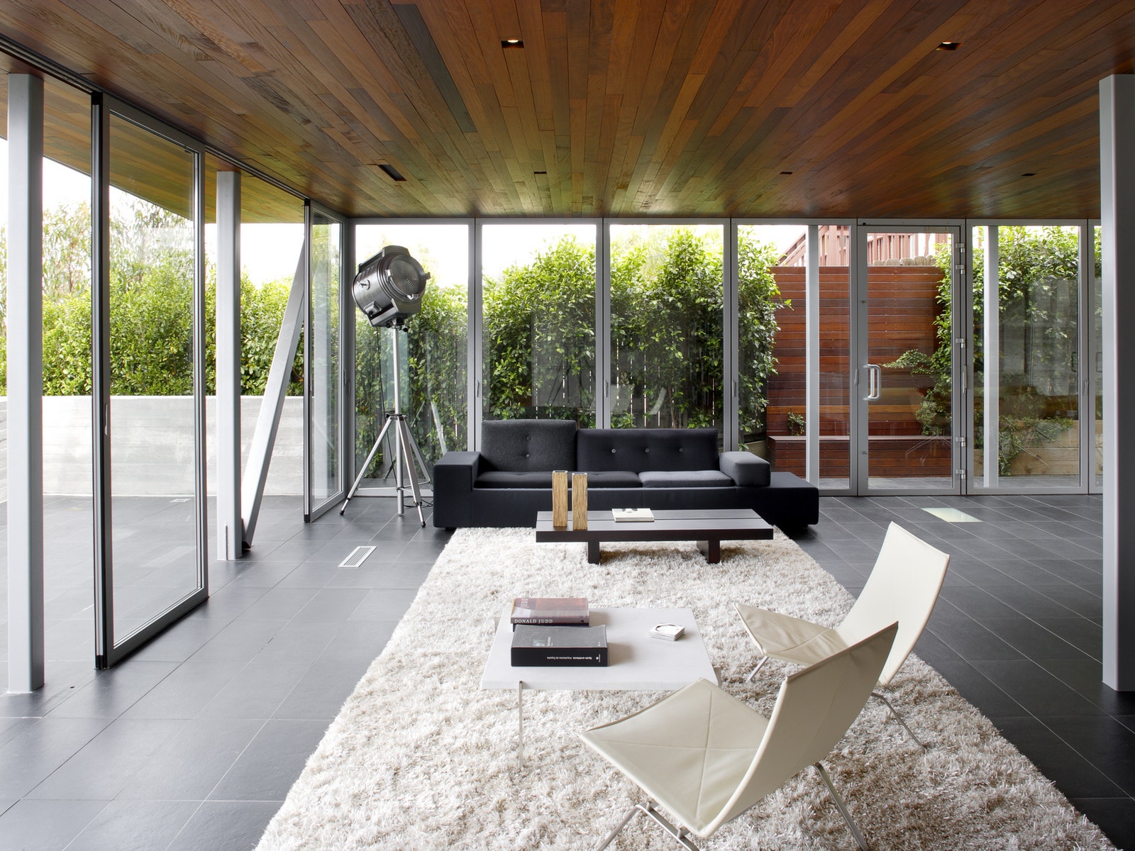 Custom-Builder Approved NanaWall Glass Walls Bring the Outdoors In